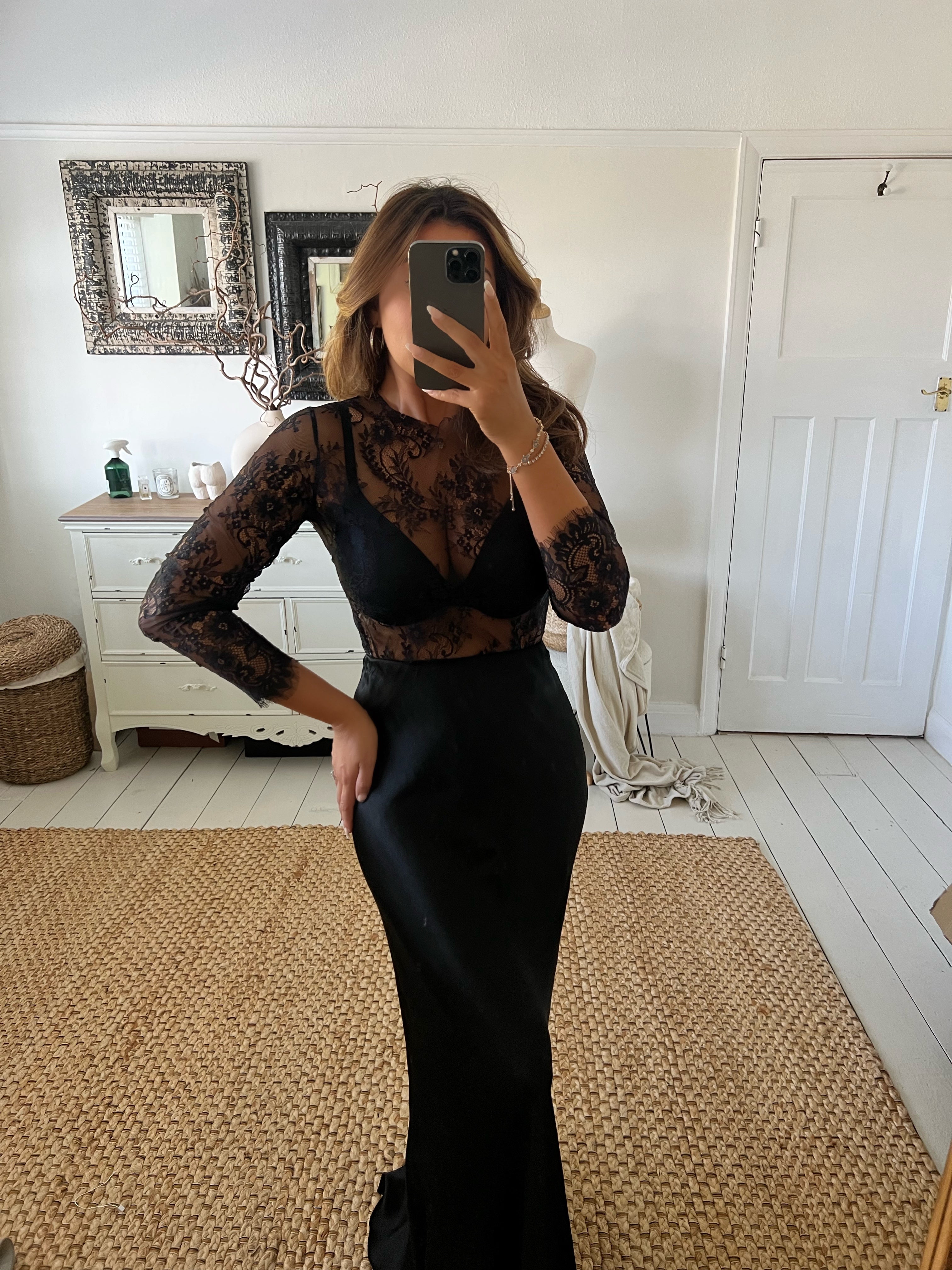 SALE CARLA Lace Top (Two Colours) – Styled By Mey